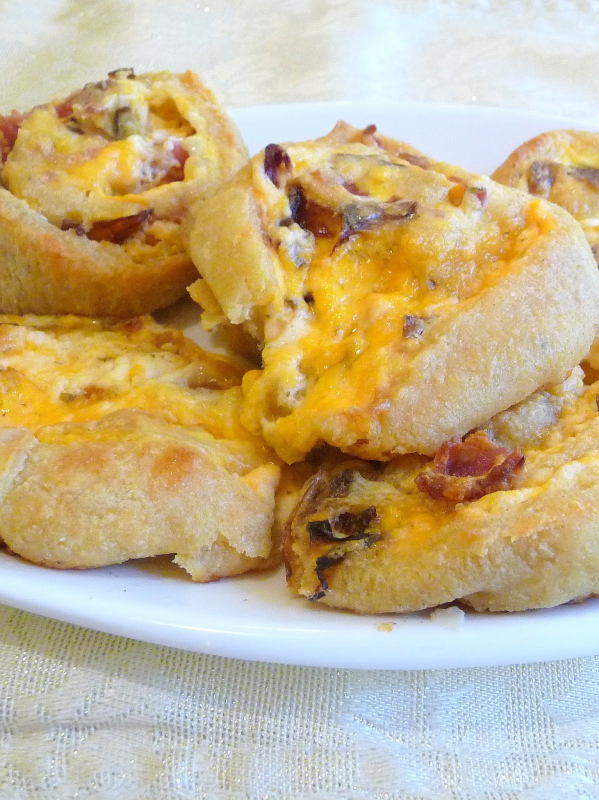 MIRACLE DOUGH BACON CHEESE SPIRALS