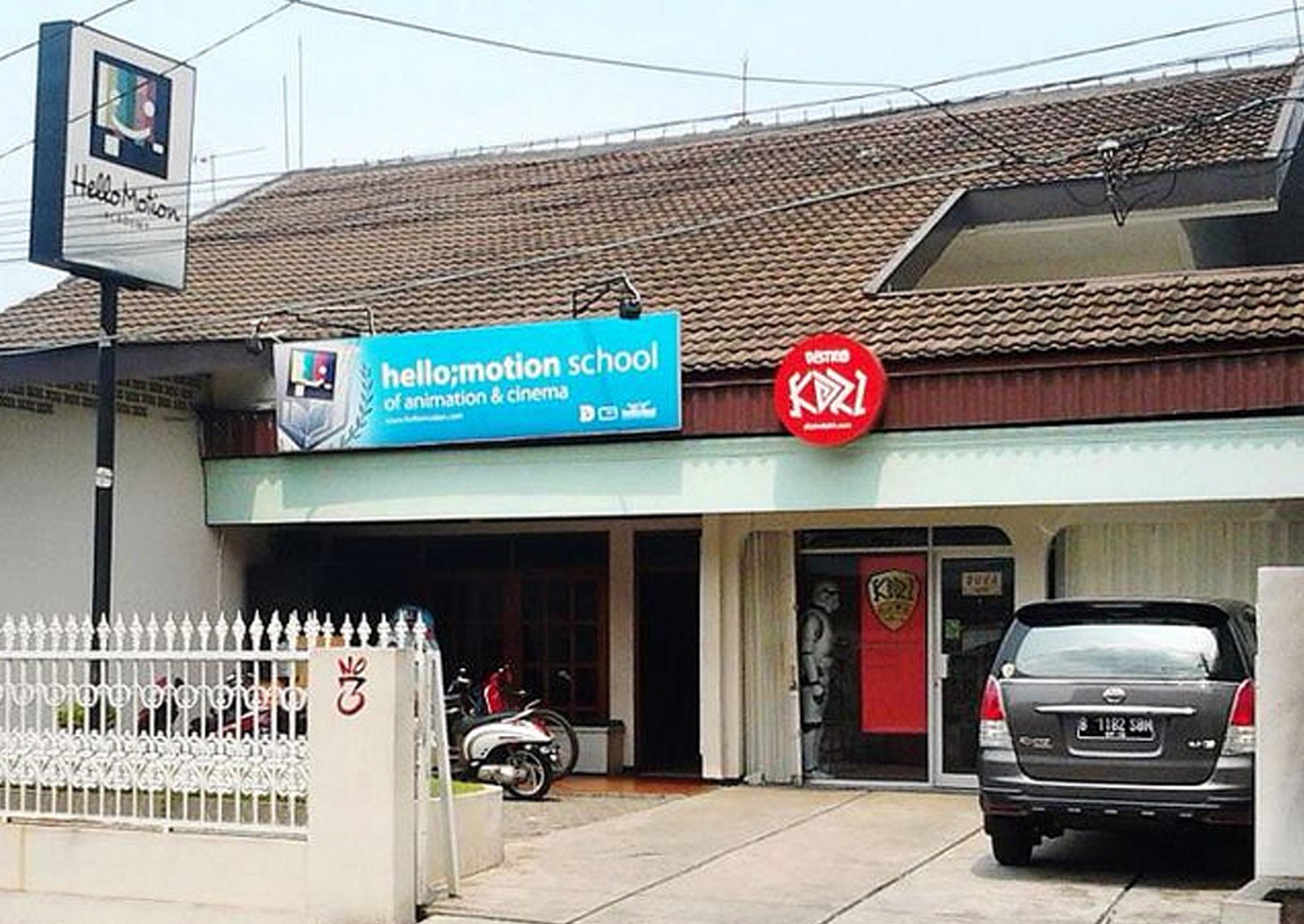 hellomotion academy - PELAKU VISUAL