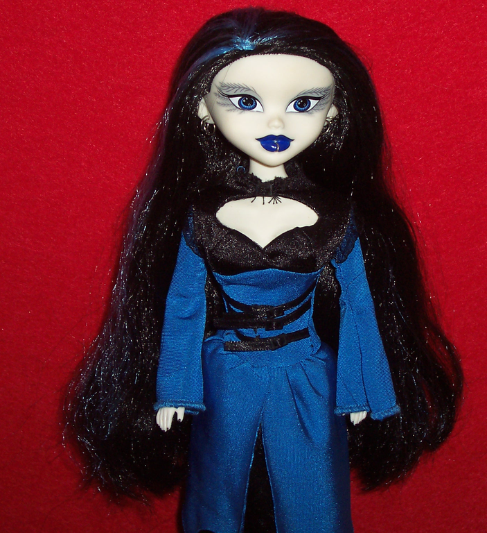 Veni Vidi Dolli: OVERVIEW: Bleeding Edge Goths