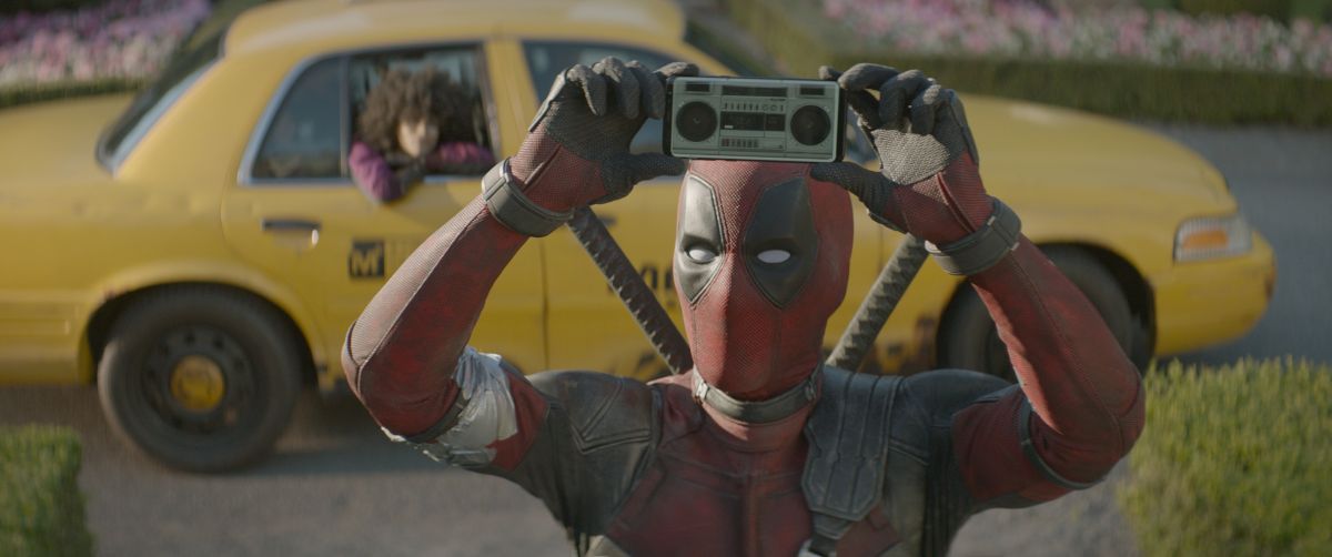 Blogueando de CINE: "Deadpool 2": conoce al stripper Deadpool en un ...