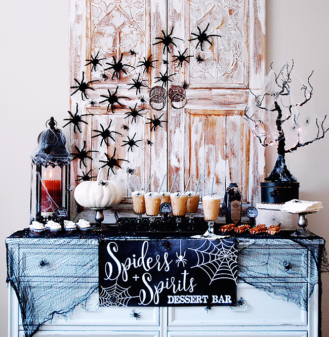 Pen + Paper Flowers: HALLOWEEN | Spiders + Spirits Halloween Dessert Table