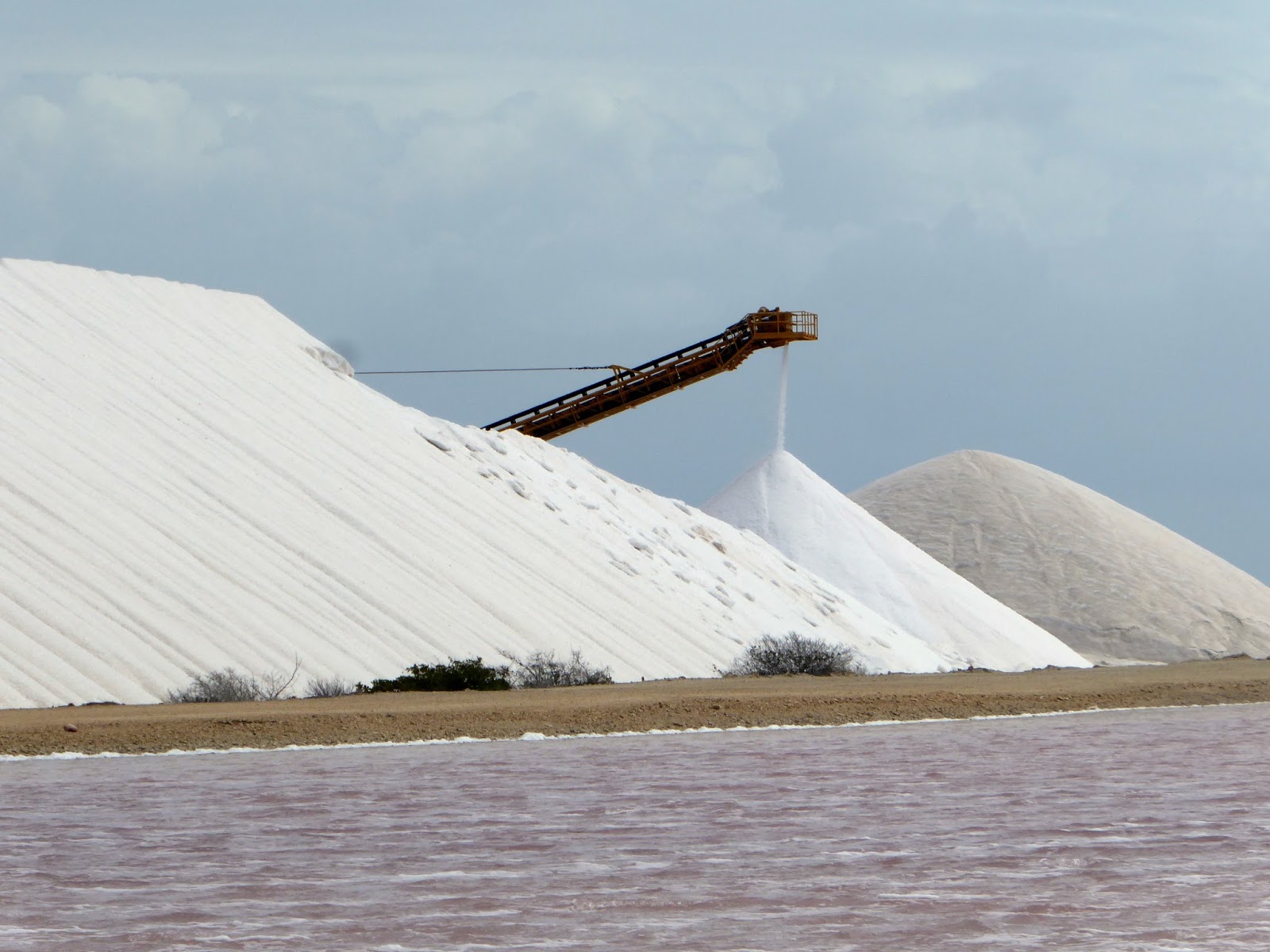 Photo-ops: Salt Ponds: Cargill Salt Production Facility - Bonaire ...
