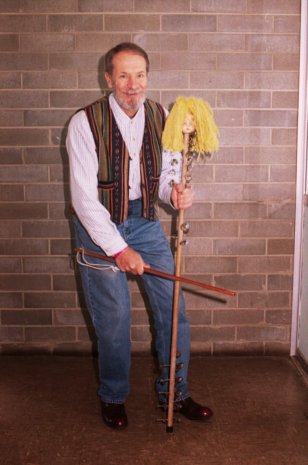 The Bush Music Club: The lagerphone - origins & examples