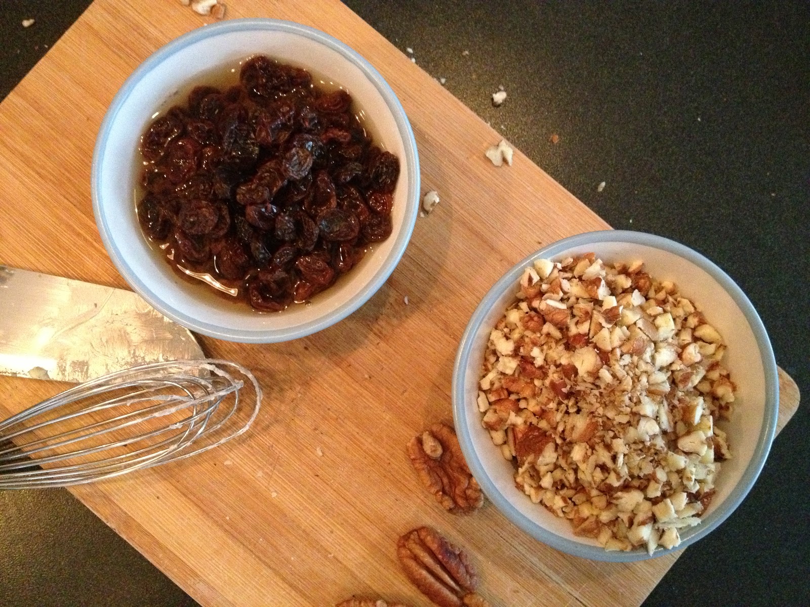 Whisking Through Life: Pecan Cinnamon Raisin Sticky Buns