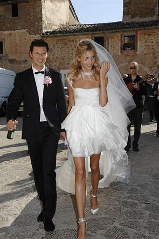 Coco, meet Shonel: supermodel weddings, do they look hotter than usual?