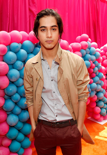 Avan Jogia At Nickelodeon's "iParty With Victorious" Premiere - Orange ...