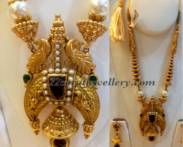 Designer Gold Set in 77 Gms - Jewellery Designs
