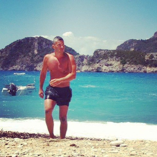 UNITED COLORS OF AULONA: Muaji Mars ne Instagram