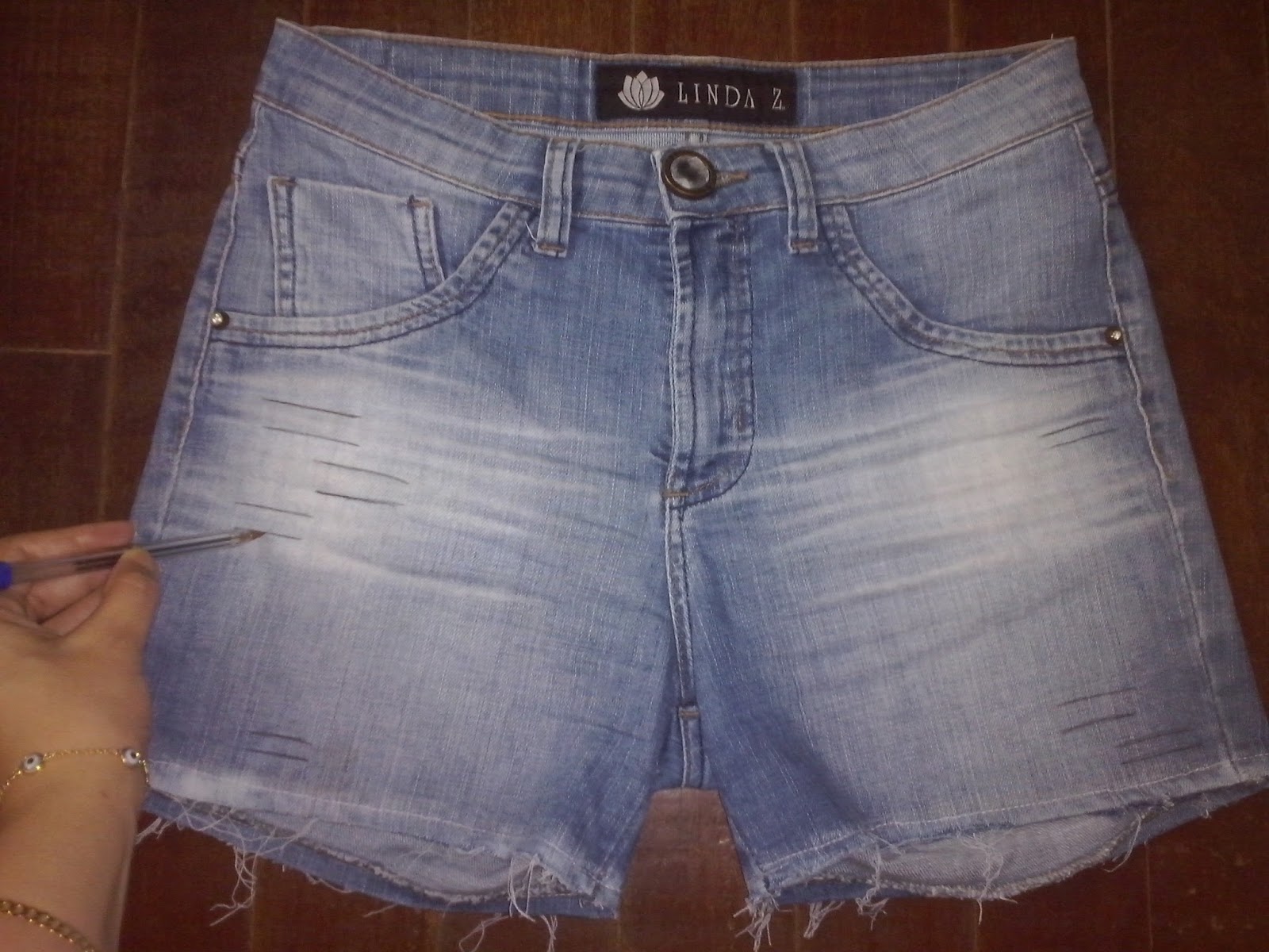 Universo Feminino: Short Jeans Rasgado | Como Fazer
