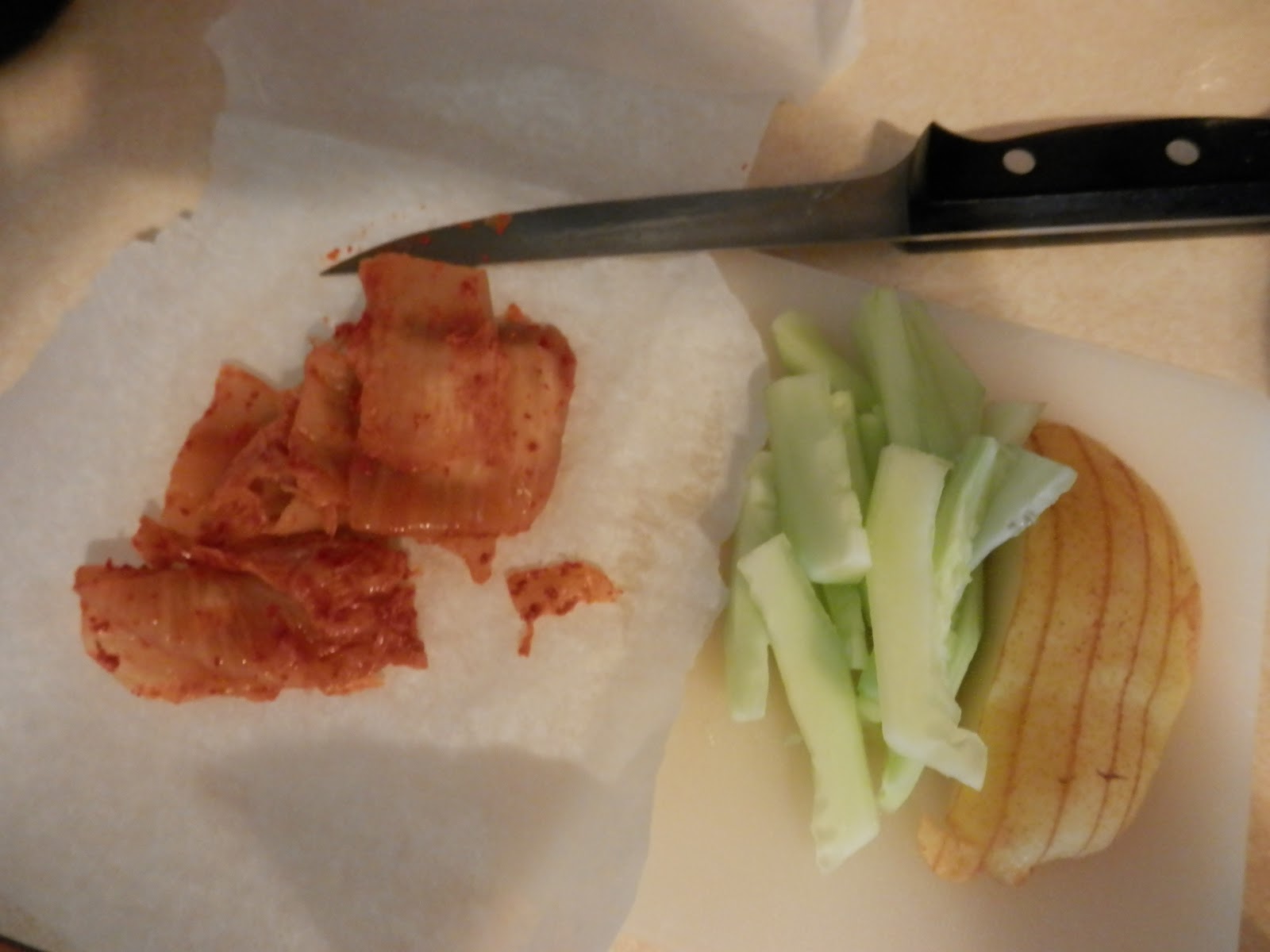 Dosanko in the South: Cold Korean Arrowroot Noodle Soup