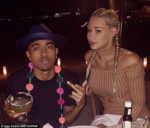 Thank You for Visiting Tkomzy's Blog : Iggy Azalea spotted with music ...