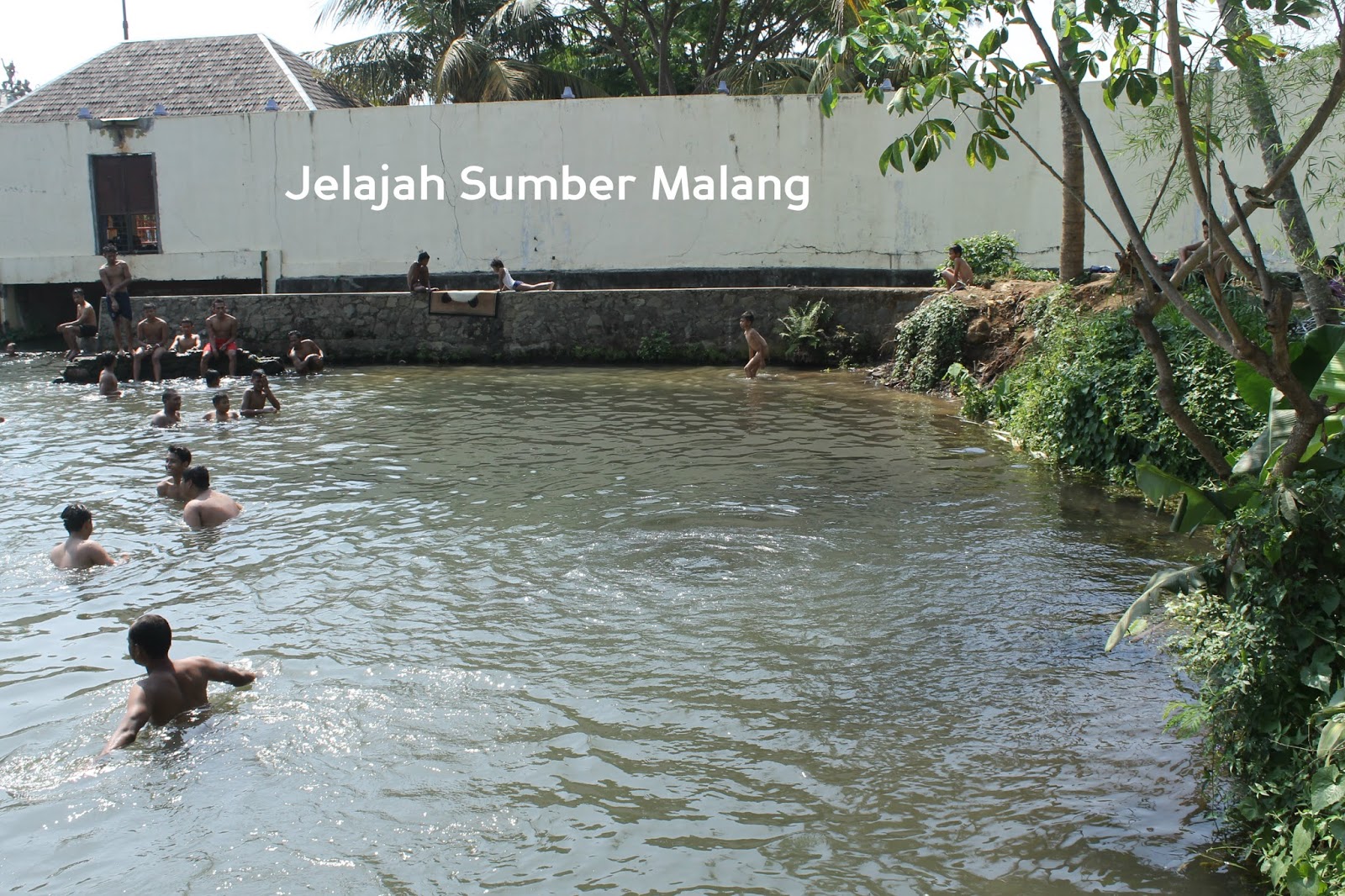 Pemandian Gratis di Belakang Wendit - Jelajah Sumber Malang