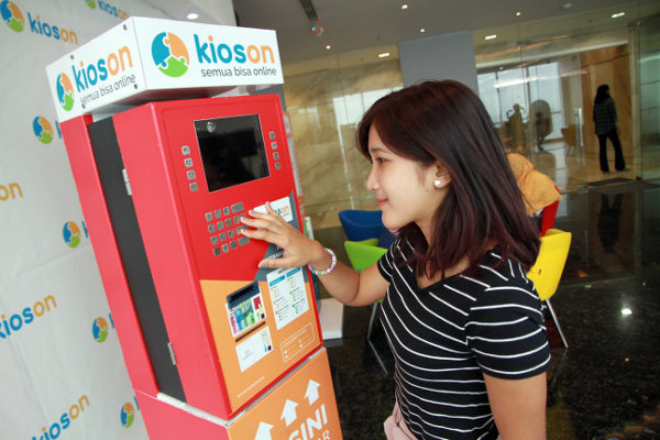 MENGANALISIS PT MITRA KOMUNIKASI NUSANTARA Tbk