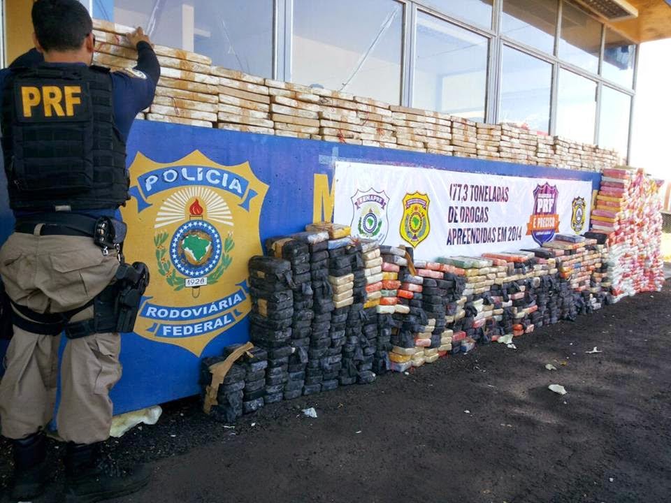 Intervalo Da Notícias Prf Apreende 750 Tabletes De Cocaína Pasta Base