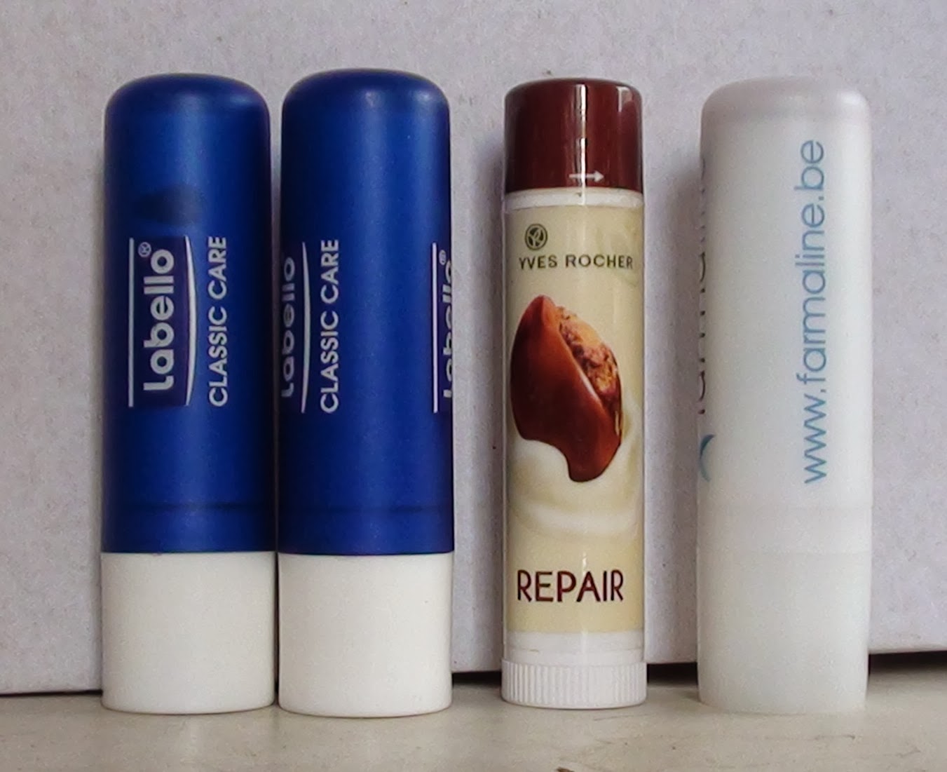 VirusOfBeauty : DIY - gekleurde lippenbalsem in een hulsje! (nl)