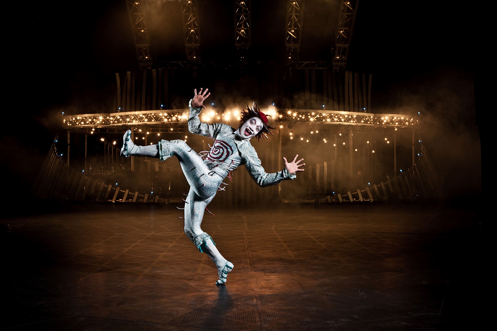 Stacy Talks & Reviews: Cirque du Soleil: Quidam Show Tickets #Giveaway