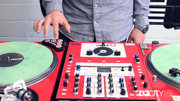 Trayze Demonstrates His Tone Play Skills