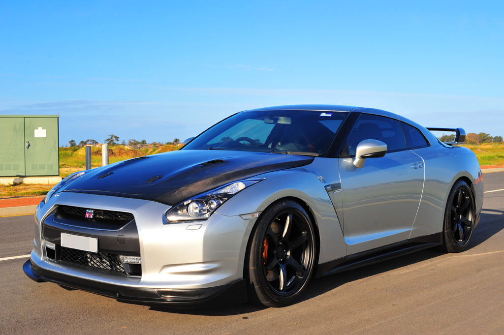 Front Lip, Side Skirts, and Canards for Nissan GTR - 2009gtr.com