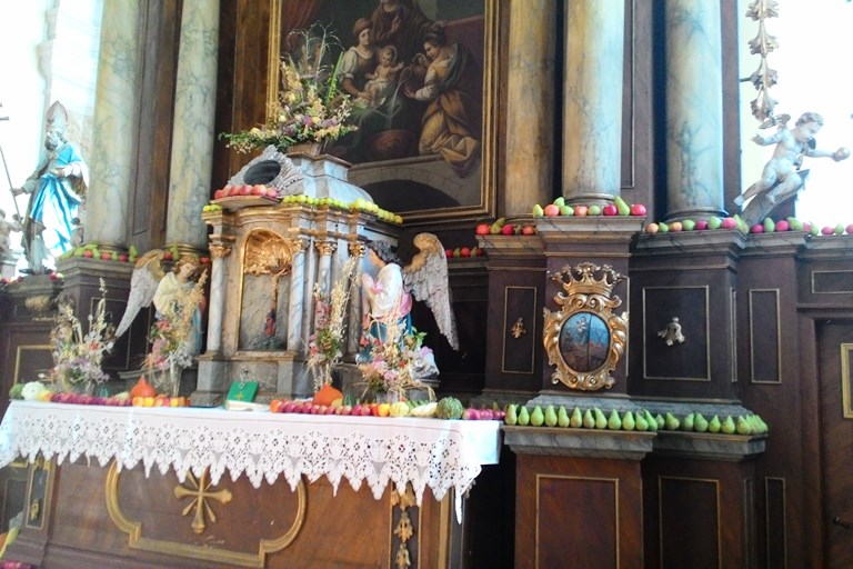 Letitia svetu: Aj dnes bola v Novej Bani Roľnícka nedeľa.