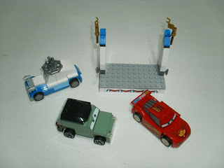 Toy A Day: #712 of Year 2 Lego 8639 Cars 2 Big Bentley Bust Out