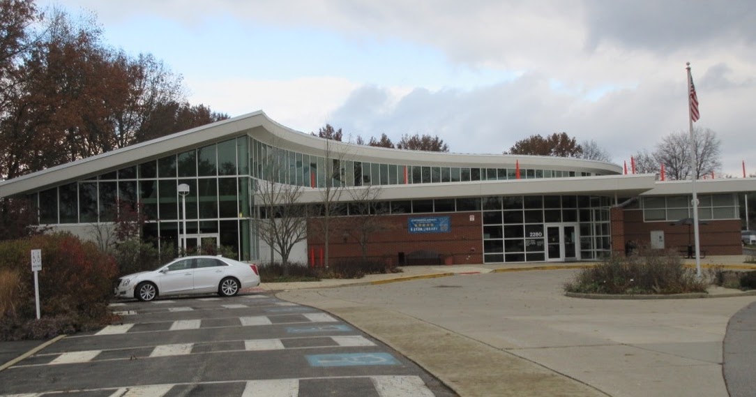 Skip's Retirement Explorations: Northwest Library