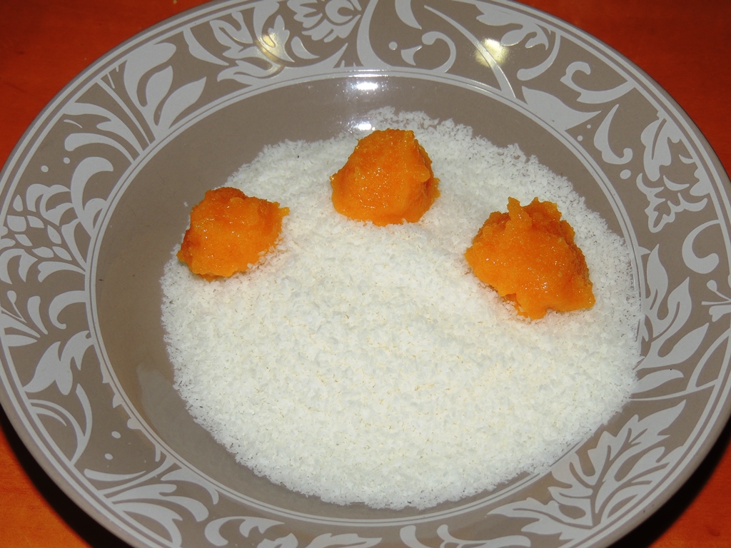 Cocinando en Altorreal: YEMAS DE ALMENDRA Y COCO