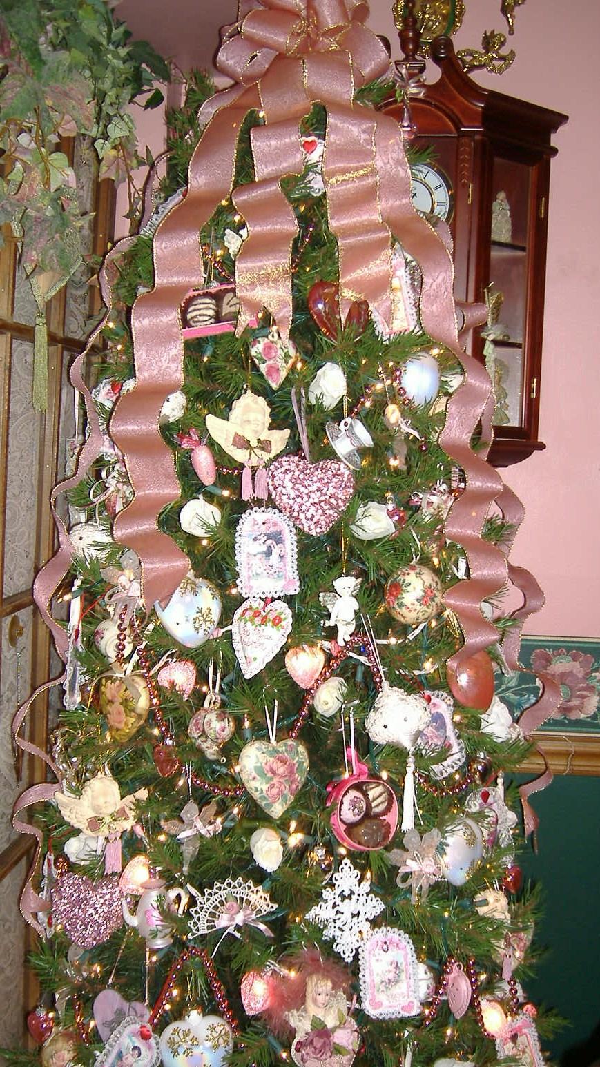 A DEBBIE-DABBLE CHRISTMAS: Trees All Year Long 2011!!