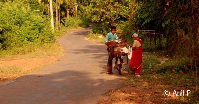 Windy Skies: A Goan Poder Paddles His Pao Around