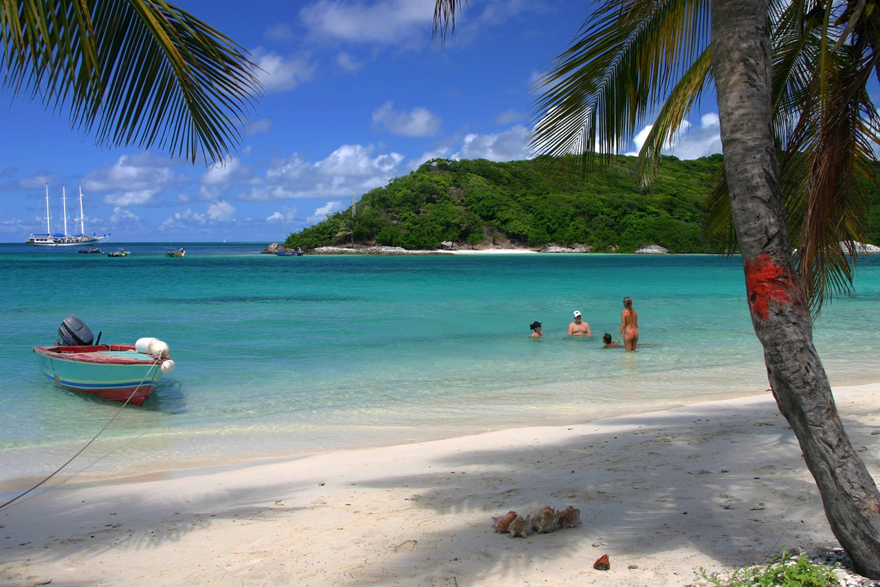 Travelling Place: Visit Tobago cays Tour And Travel | Travel Information