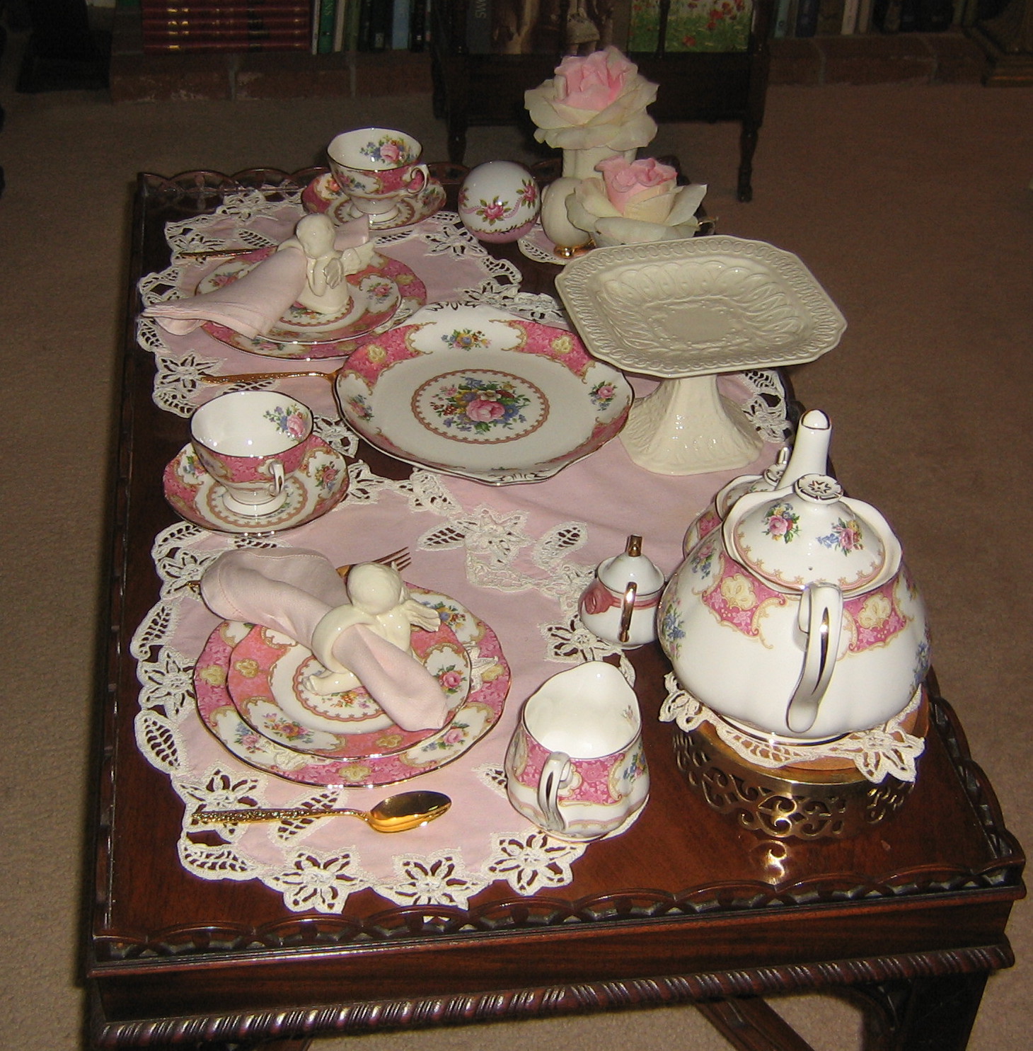 Oak Rise Cottage: Pink and Roses Tea Setting