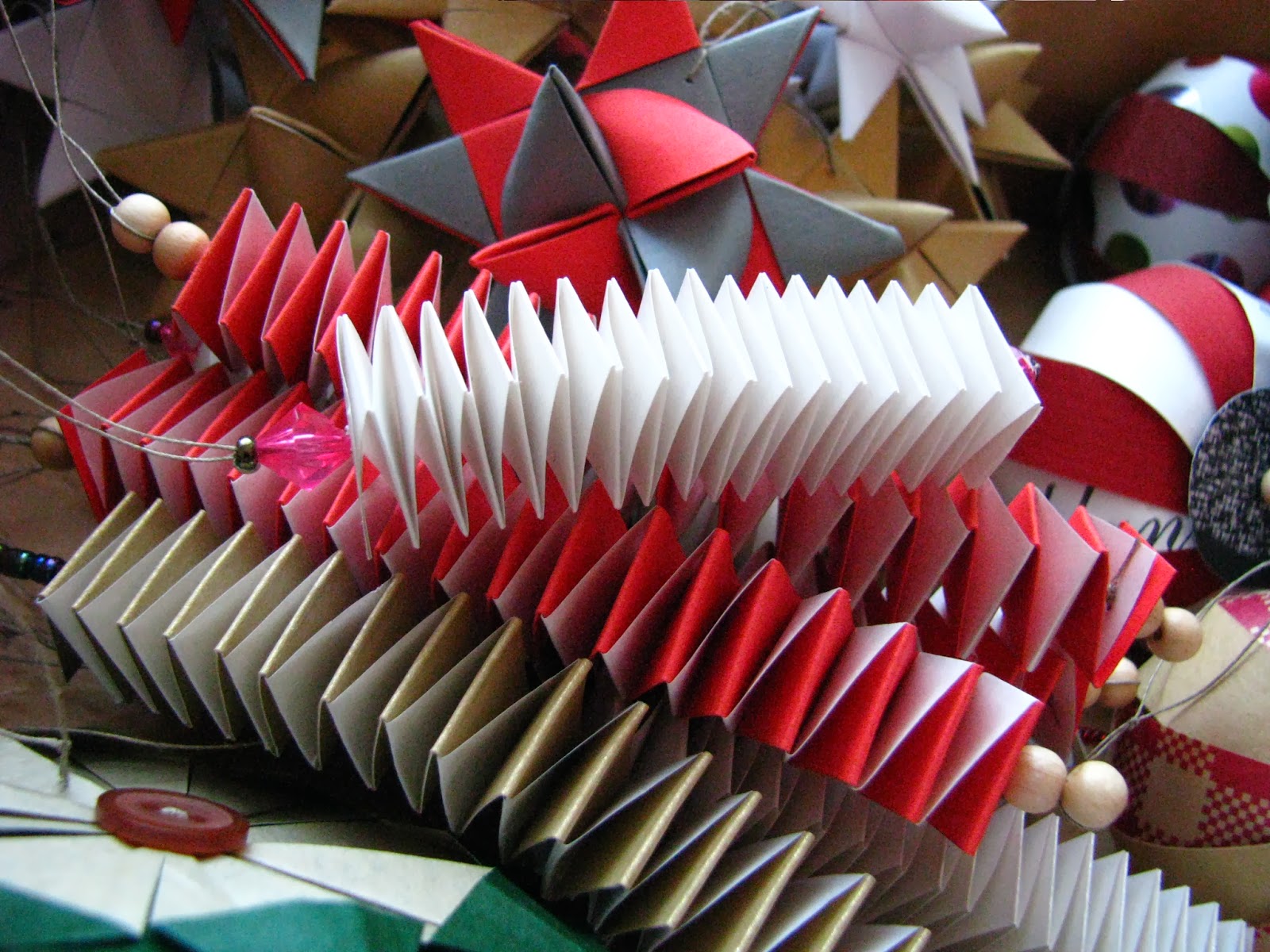 Studio Seilas: Julgranspynt i papper