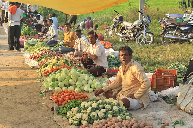 Scenes from a Weekly Market and a Local Village | Seoni, Madhya Pradesh ...