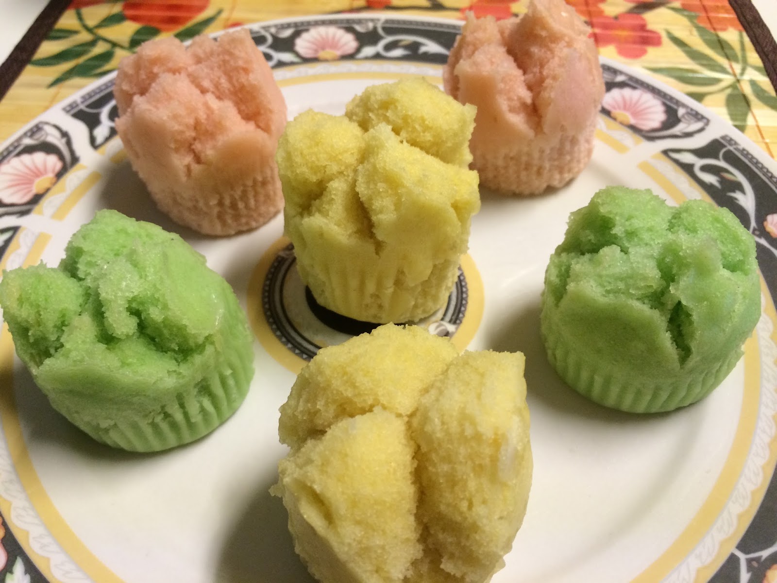 The Kitchen Heaven: Kue Mangkok