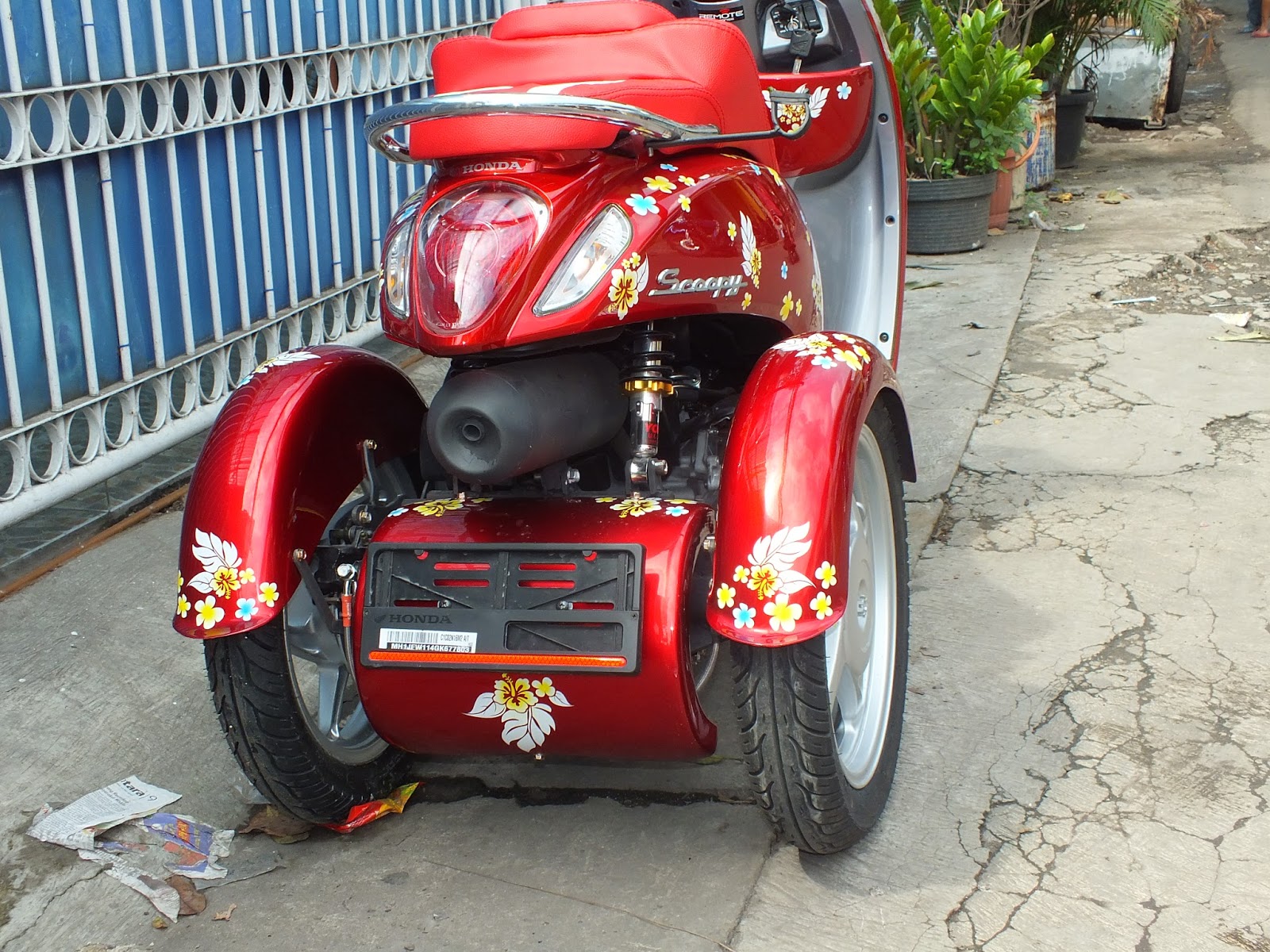 Oracle Modification Concept: HONDA SCOOPY MODIFIKASI RODA 3 Konsep ...