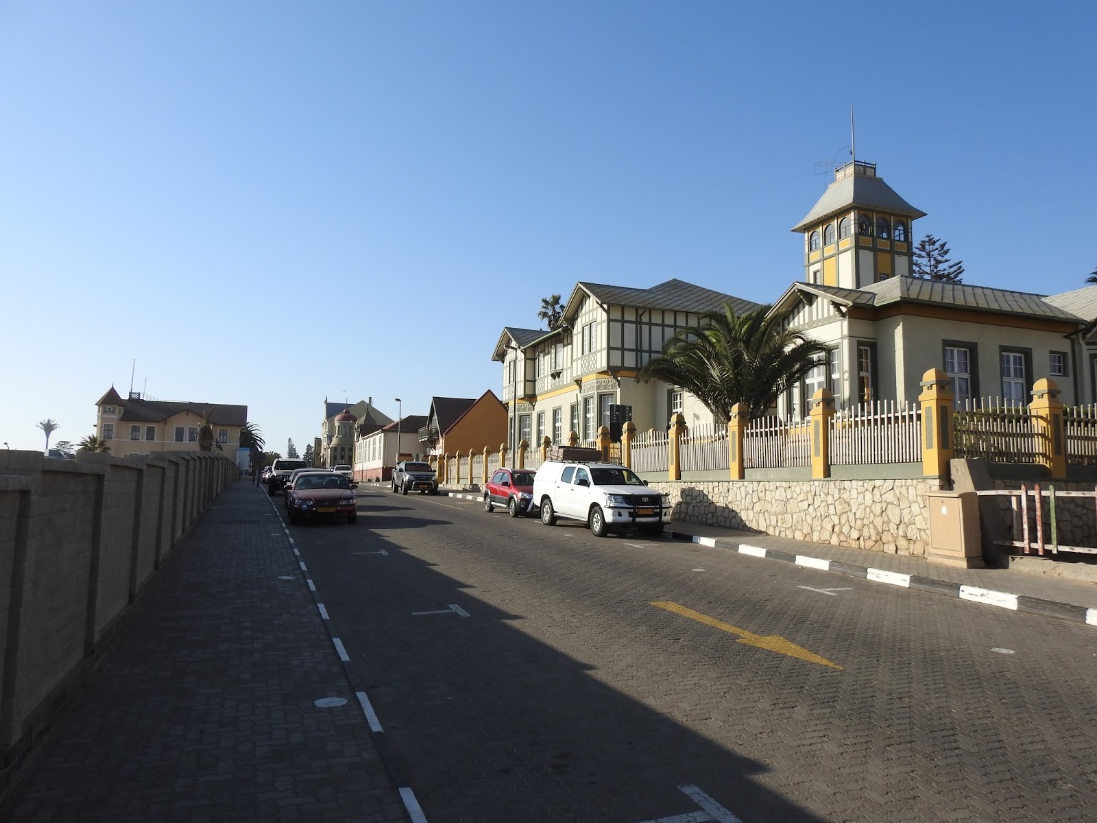 POR TIERRA POR LA TIERRA: Swakopmund, un pedazo de Alemania en Namibia