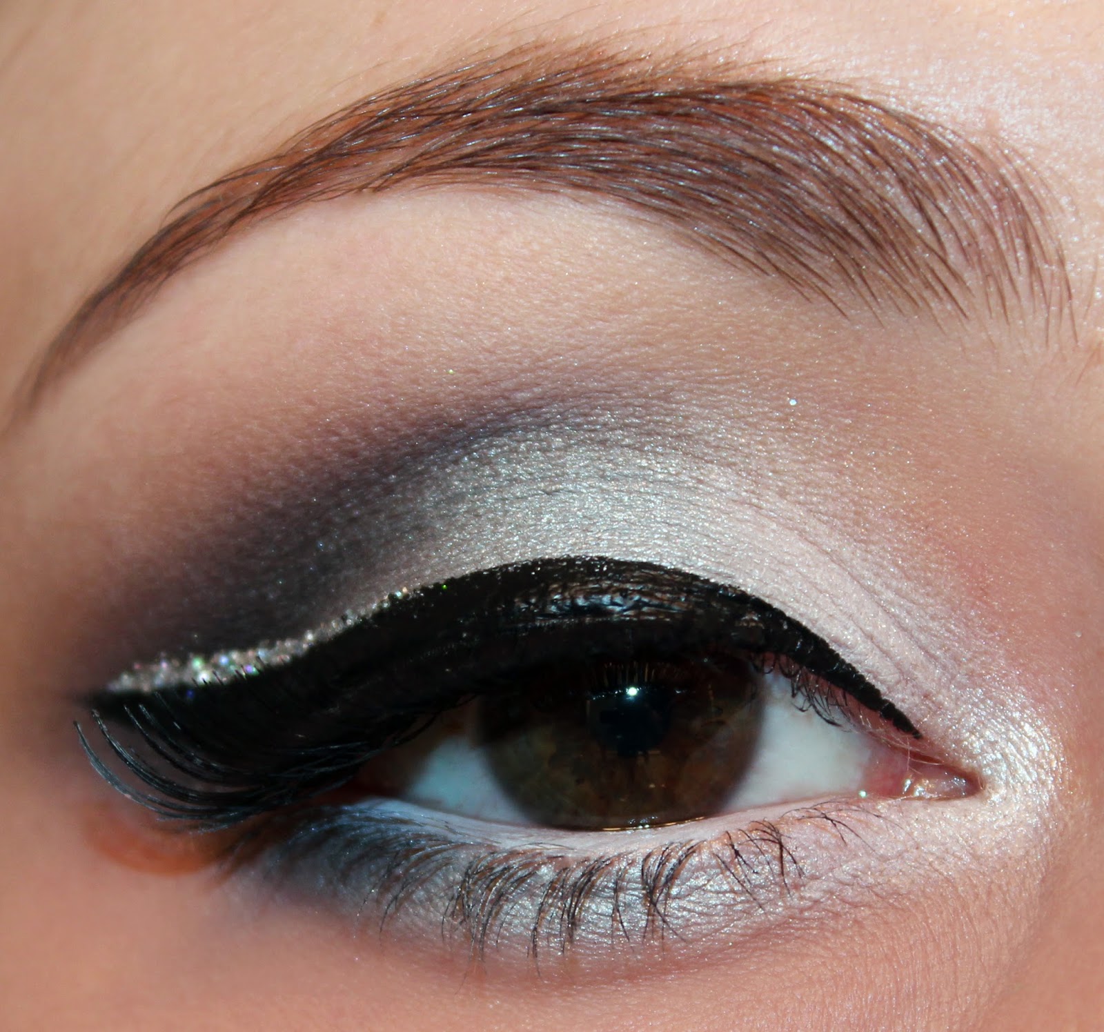 Luhivys Favorite Things Night Out Silver Glittery Smokey Eye