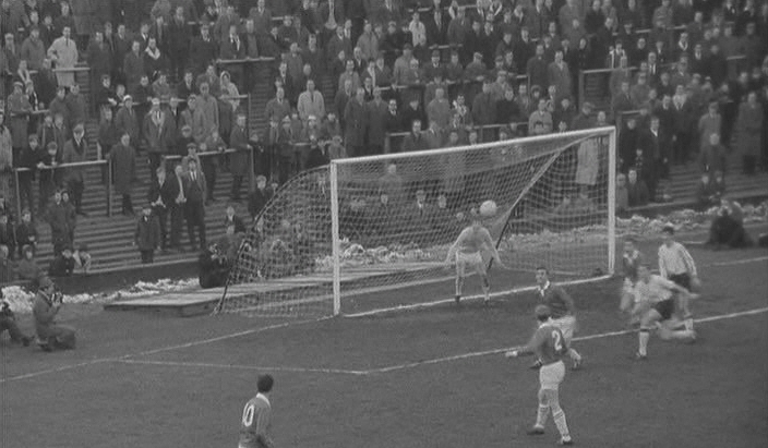 Old Scottish Football: Dunfermline v St Johnstone 1968 Scottish Cup Semi Tynecastle