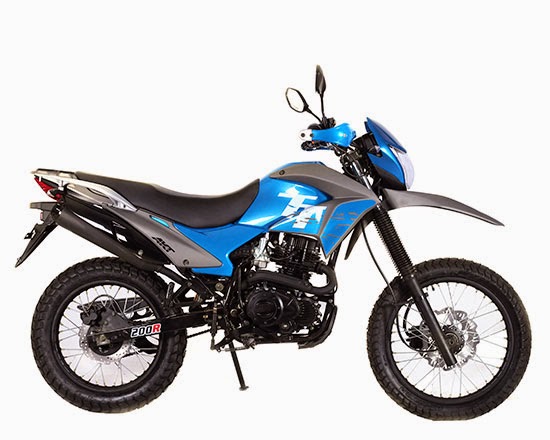 VIAJANDO EN MOTO: TT R 150 marca AKT