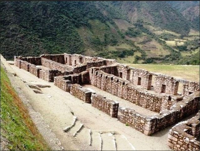 ¡Kachkaniraqmi!: La fortaleza de Vilcabamba (Valle de Vilcabamba -Cusco)