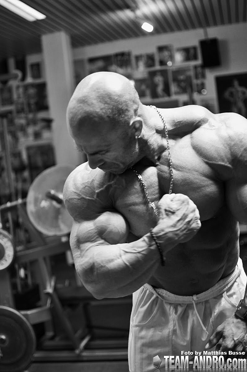 Strong Women's Styles: Michael Kefalianos: Back to the Greek