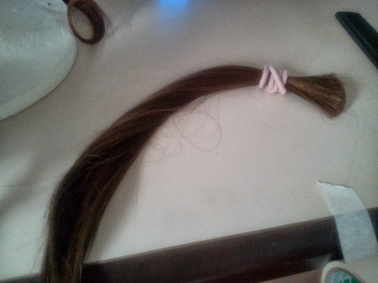 Costureo de andar por casa: Peluca de Pearl Fey