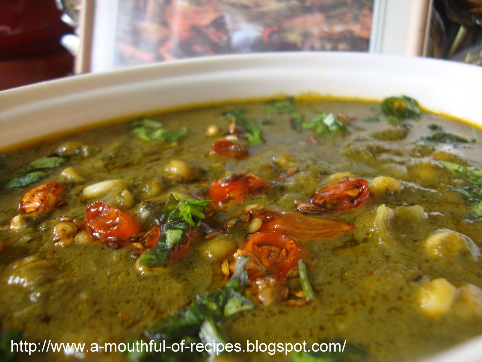 A Mouthful Of Recipes: Palak Daal (Saag Daal)
