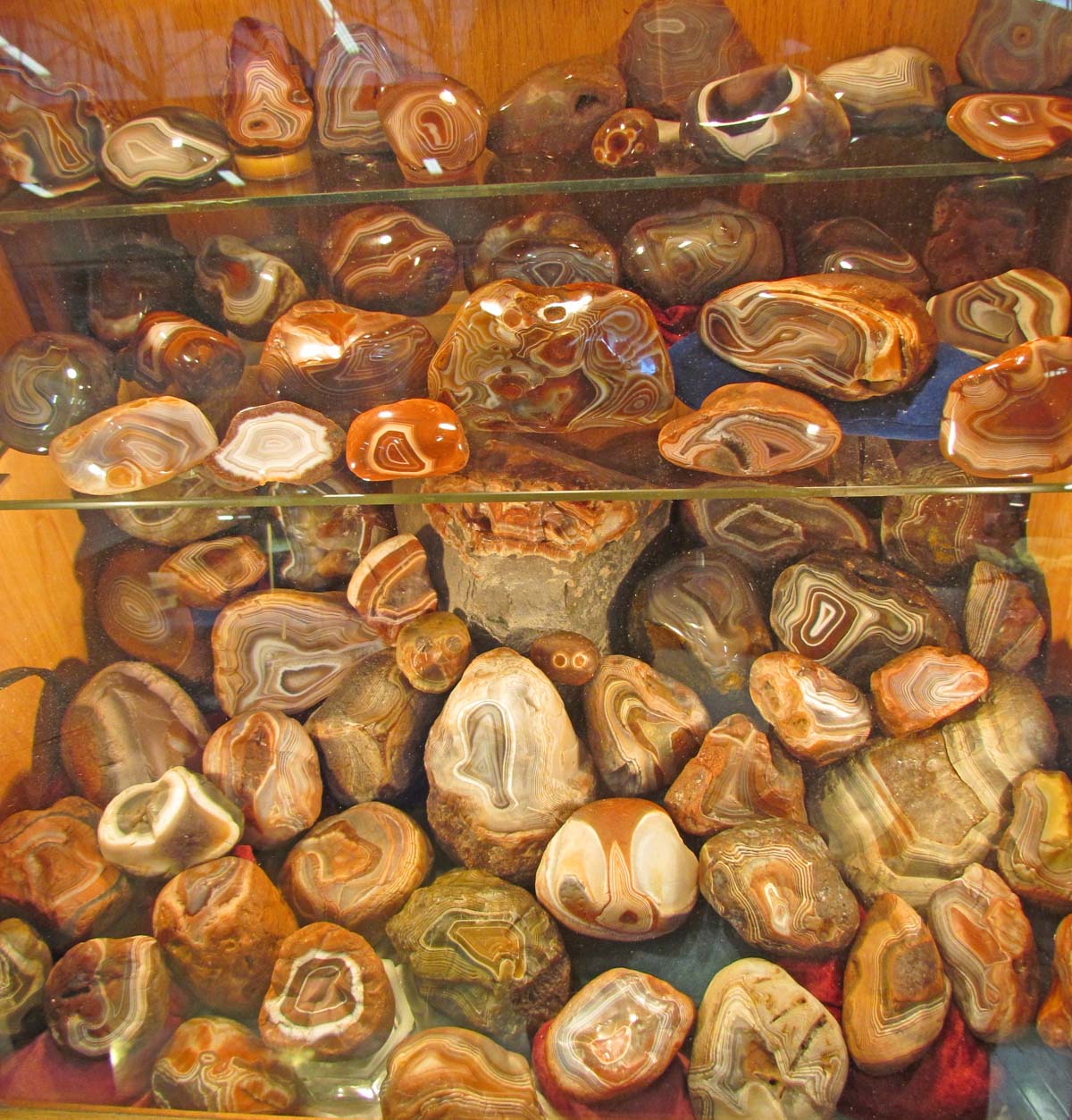 The Agatelady: Adventures and Events: Celebration of Agates Show -- Post 4