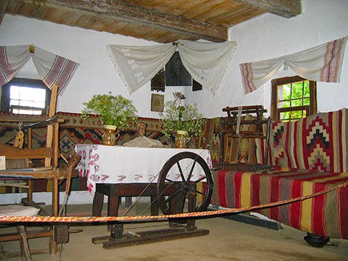 Dan Manaila: ION CREANGA