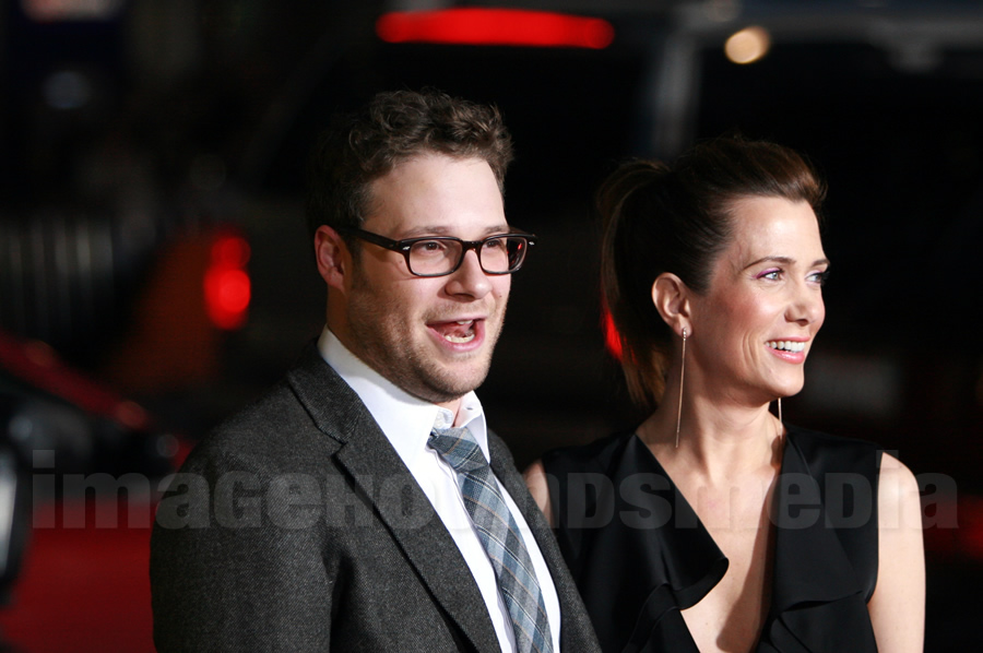 imagehounds: Seth Rogan and Kristen Wiig in PAUL…