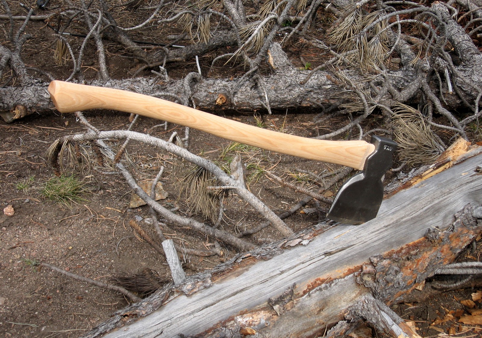 Rocky Mountain Bushcraft: Review: Council Tool "Broad Hatchet"