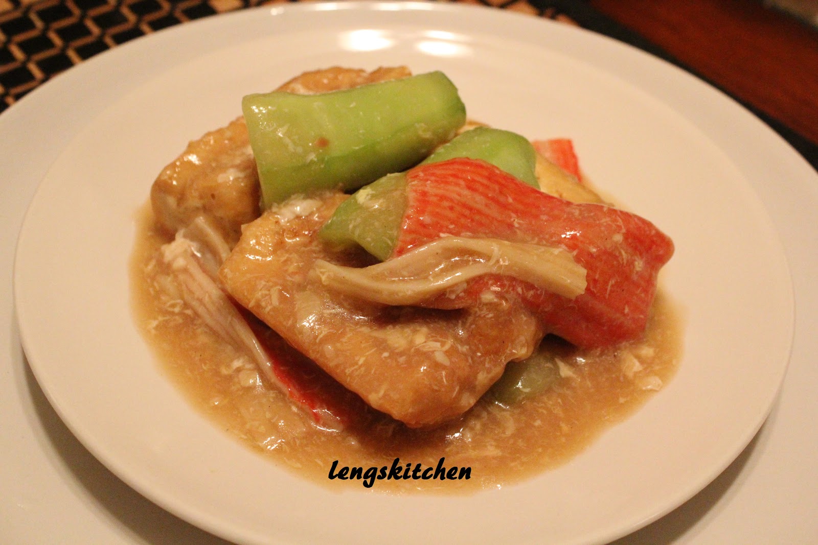 Kitchen Chaos: Tofu with Ridged Gourd 胜瓜豆腐