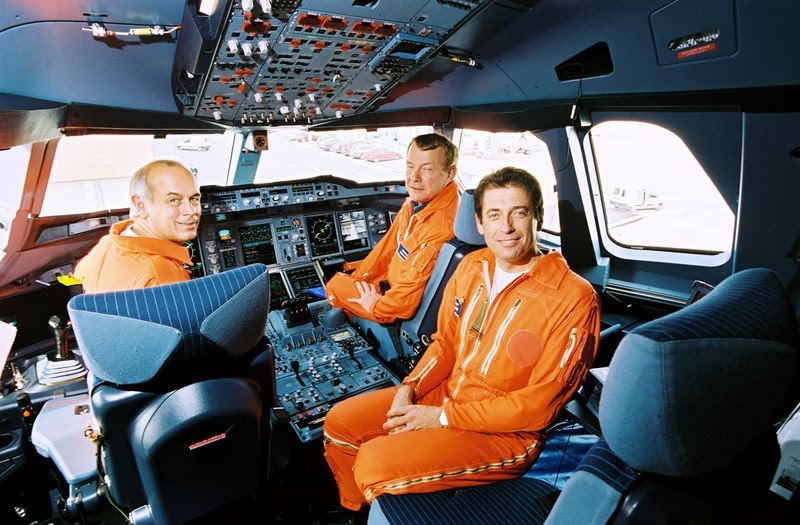 A350 XWB News: British lead flight-test pilot for the first flight of ...