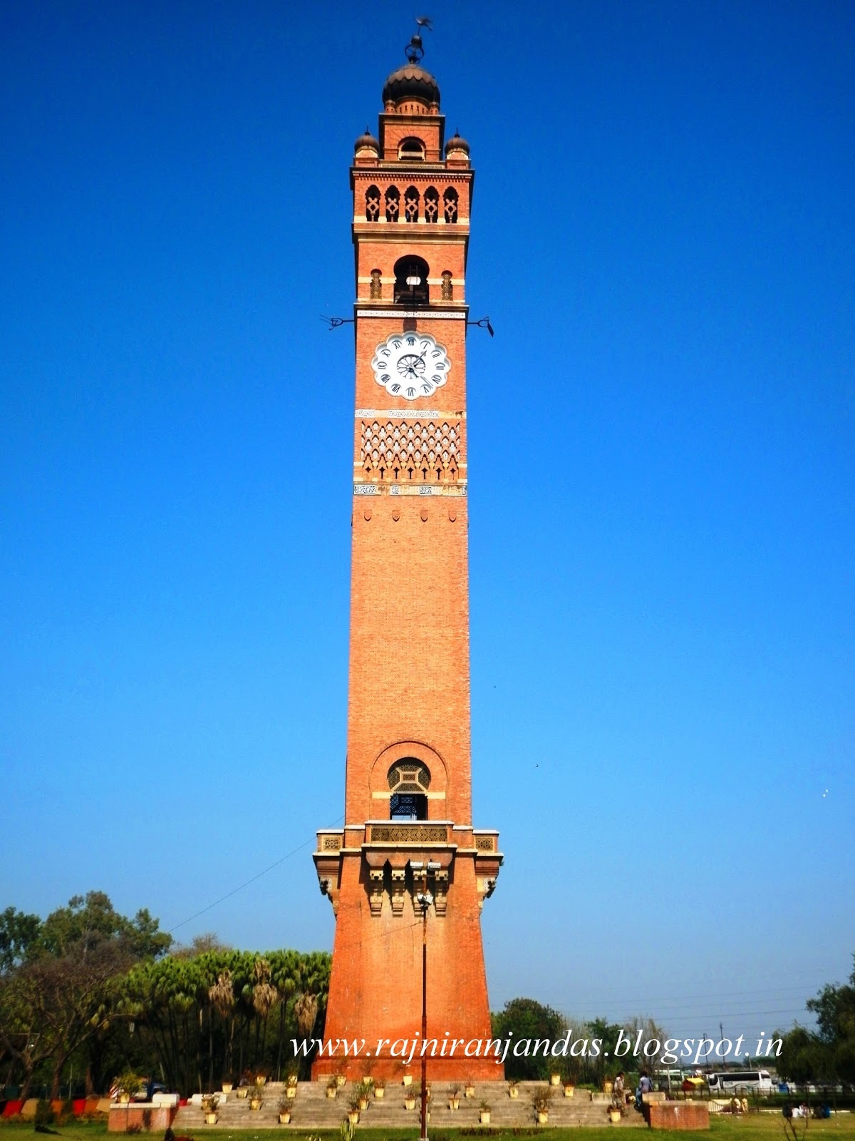 Tales Of A Nomad: The Mughal Wonders of Lucknow...!!