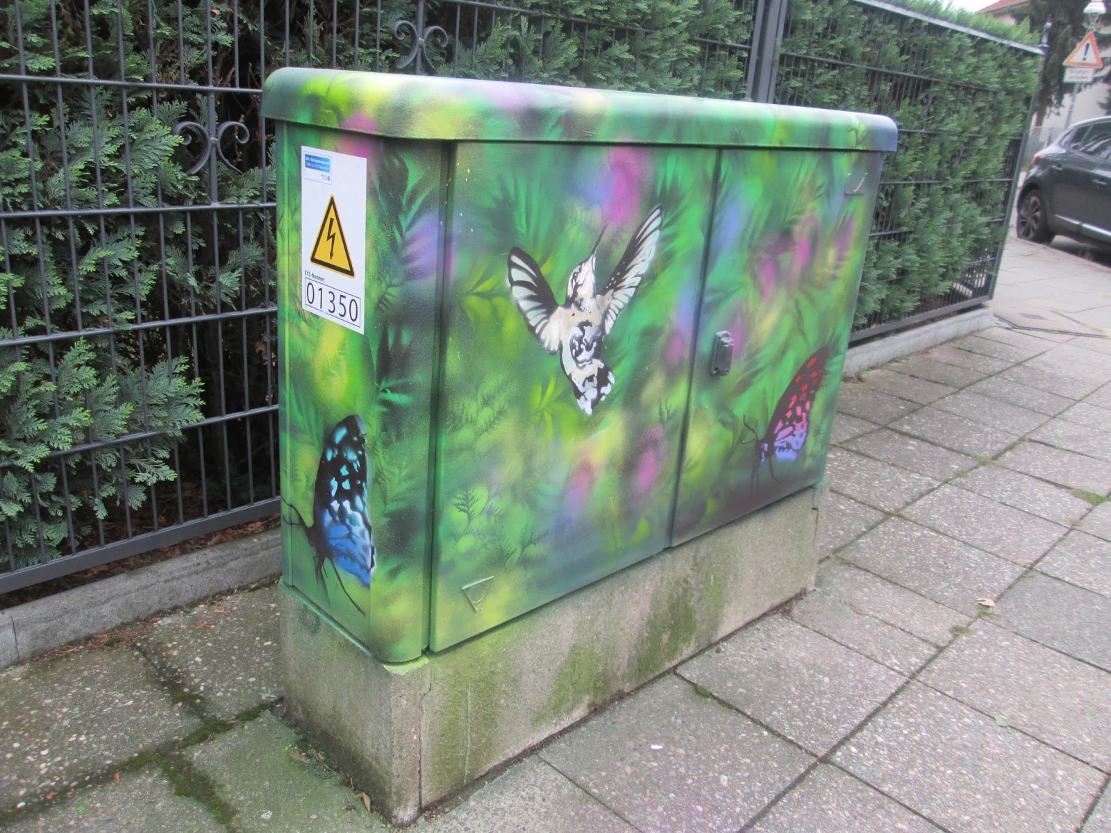 Stromkasten-Styling: Letzter Sprühtag in der Peter-Witte-Grundschule